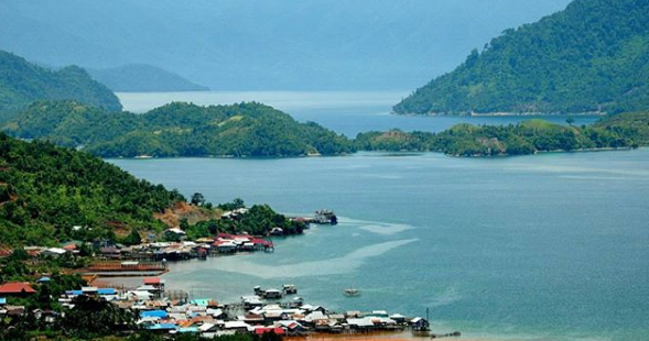 LAPAS MOROWALI UTARA: WISATA DI KOLONODALE - MOROWALI UTARA