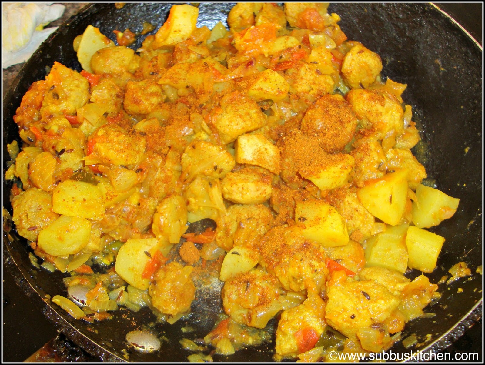 Aloo Soya Chunks Curry - Subbus Kitchen