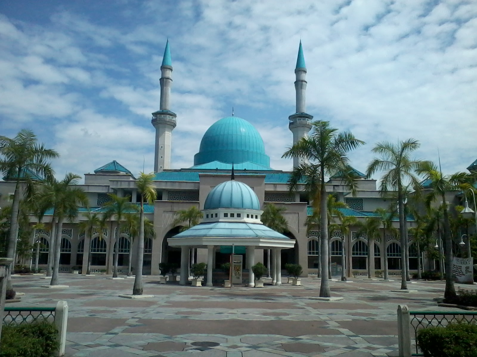 makeYOUthink: IIUM gombak?