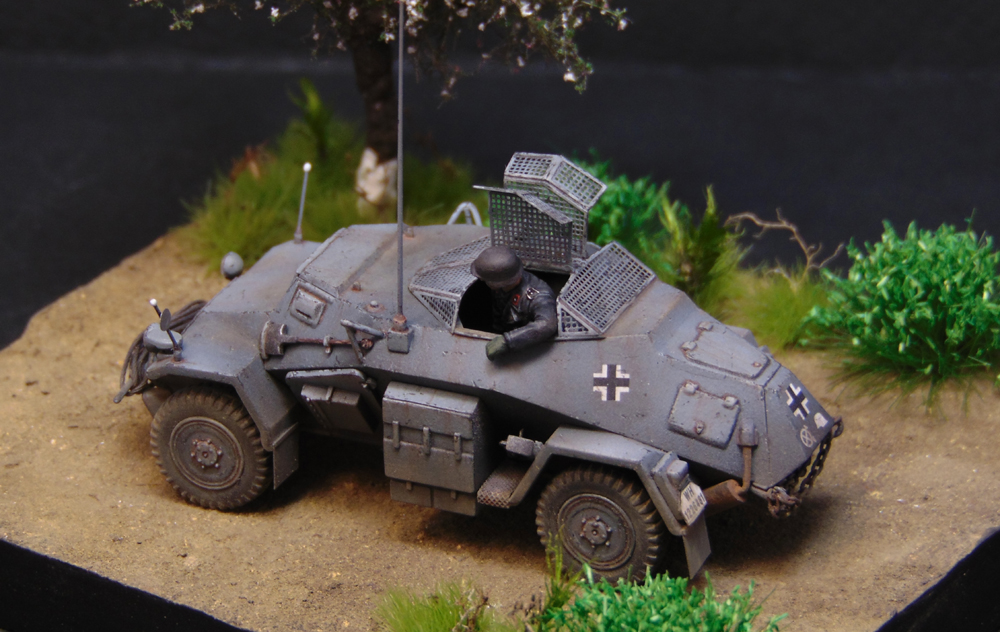 dobrakonsystencja-sd-kfz-260-kleine-panzerfunkwagen-1-72-icm