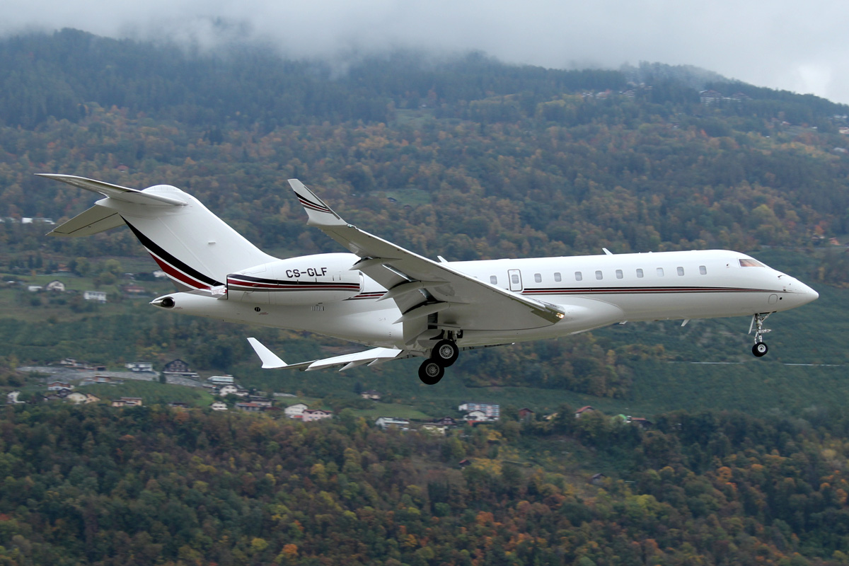 Eastwings: Global 6000 * NetJets Europe * CS-GLF