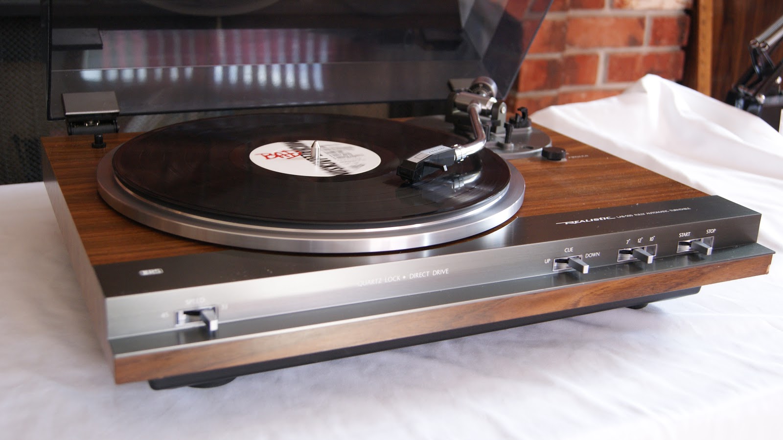 Realistic LAB-500 Turntable