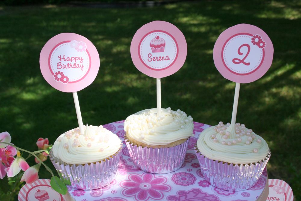 Sew Can Do: Our Little Cupcake's 2nd Birthday Cupcake Party