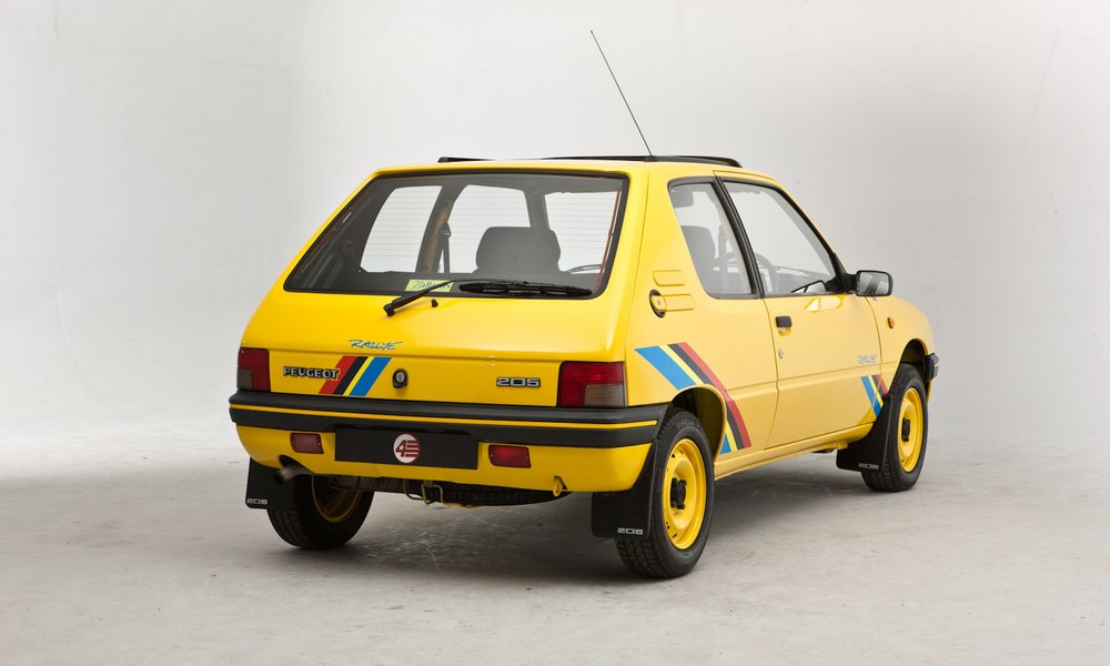 Moto Luvr: Peugeot 205 and 106 rallye