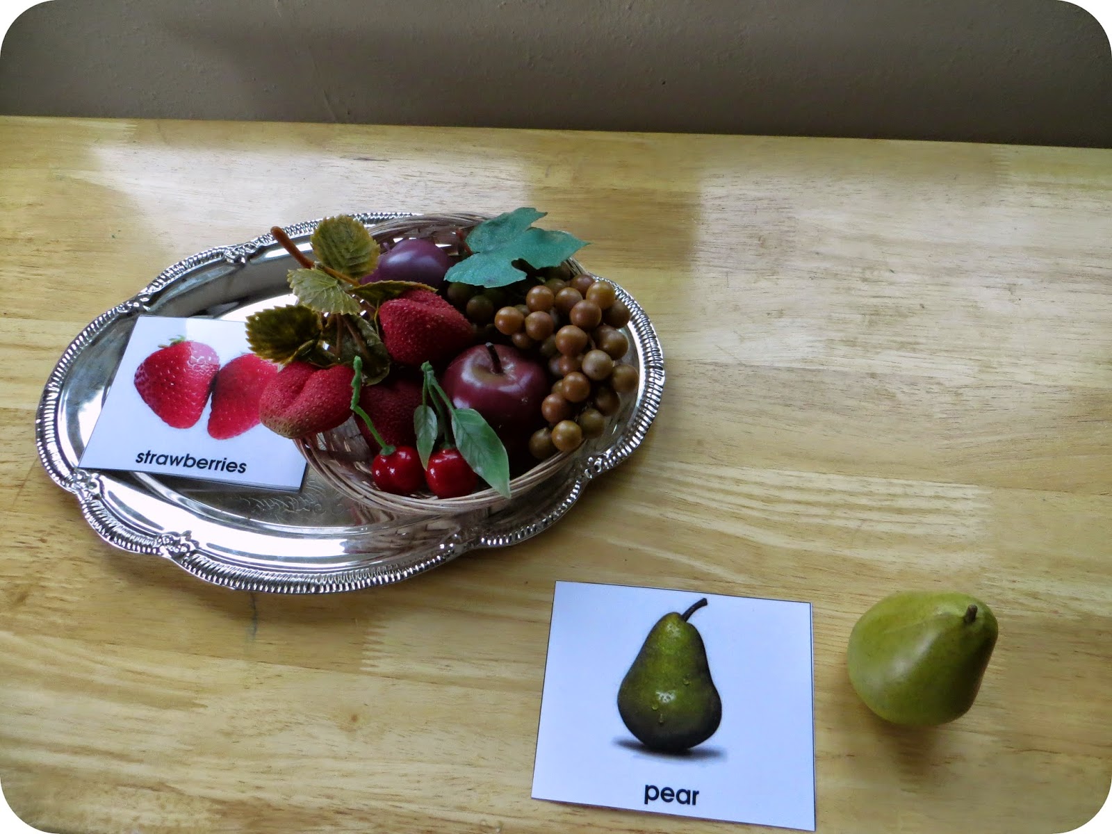 itty bitty love: matching objects to pictures