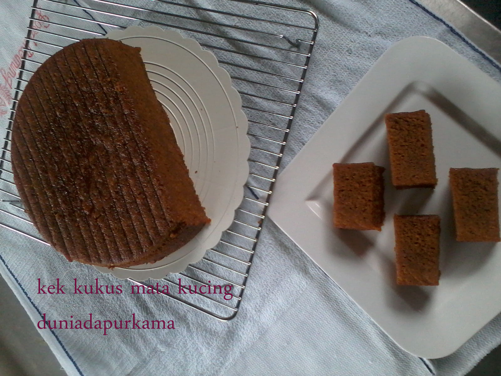 DUNIA DAPUR KAMA: KEK KUKUS MATA KUCING