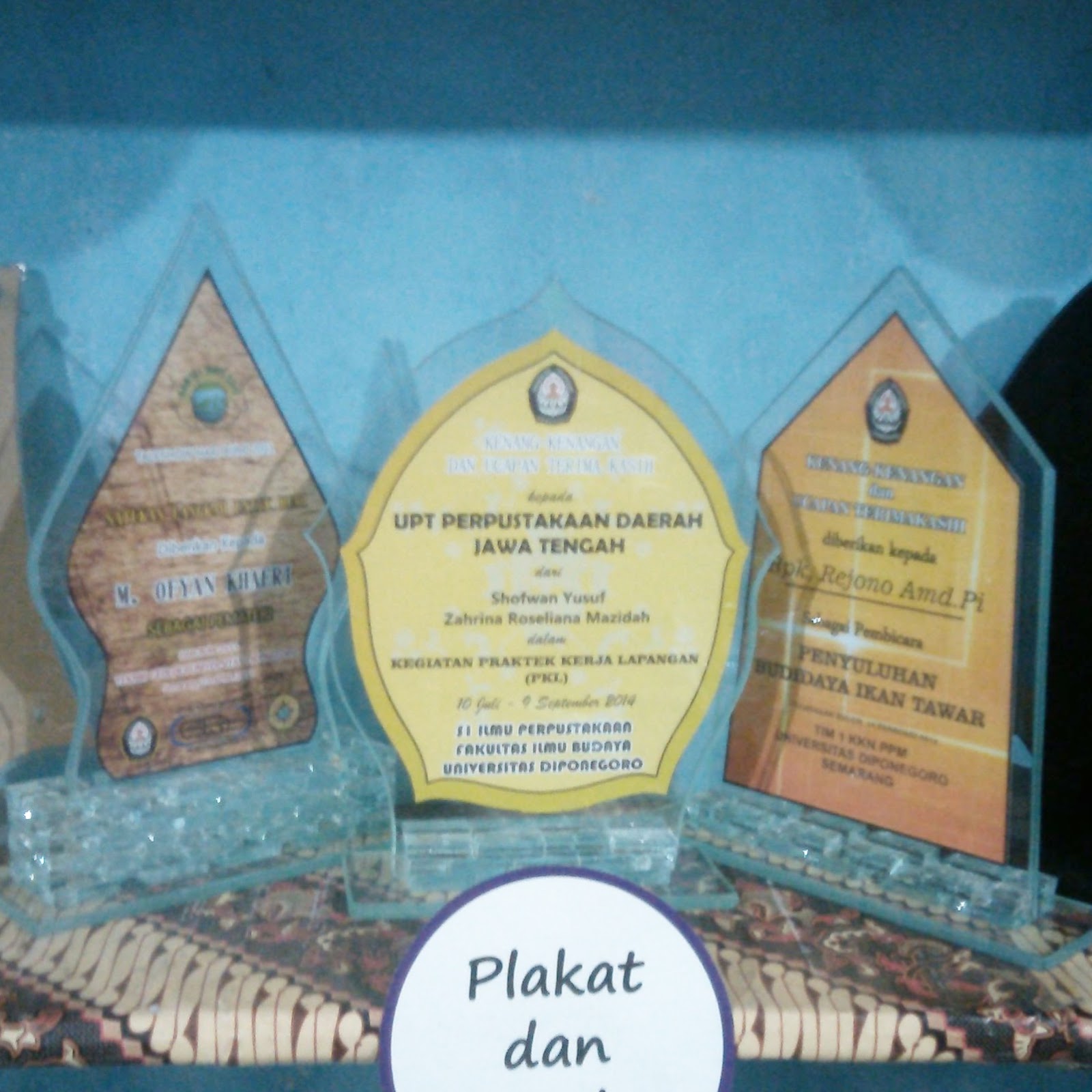 Pemuda ini menjadikan Plakat Kaca sebagai Solusi Daur Ulang Limbah dan ...