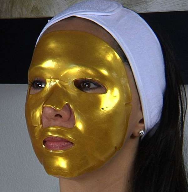 BEING CLEOPATRA: Cleopatra's Beauty Secrets: Gold Mask