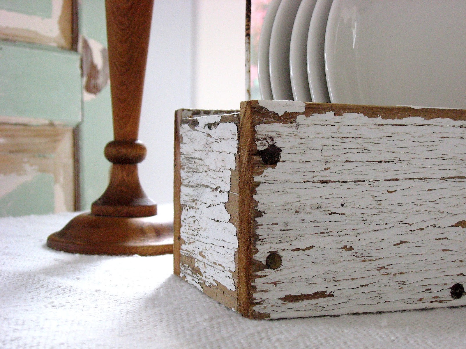 four corners design: little white boxes