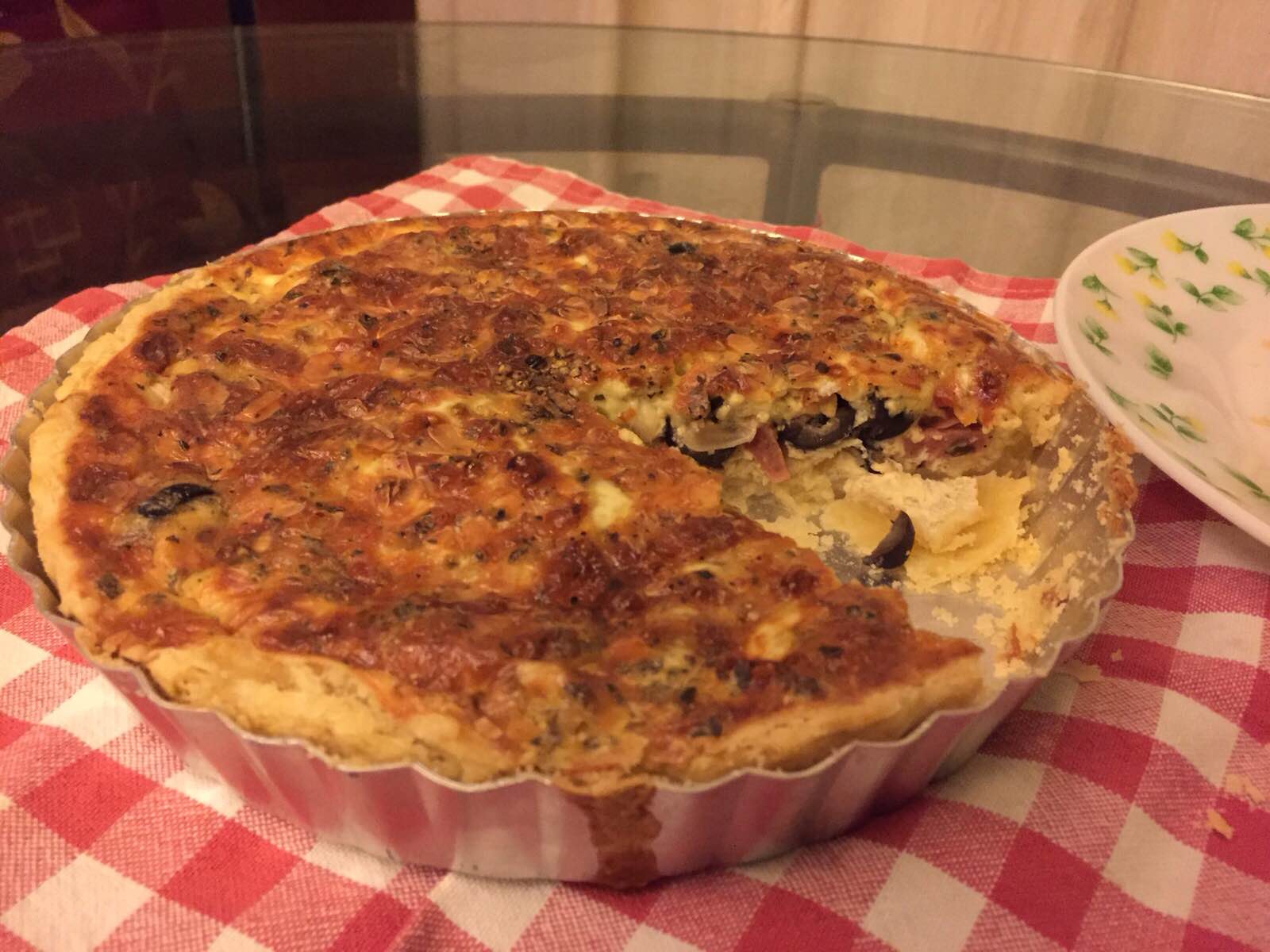 Quiche - have it for breakfast, lunch or dinner.....it's perfect for ...