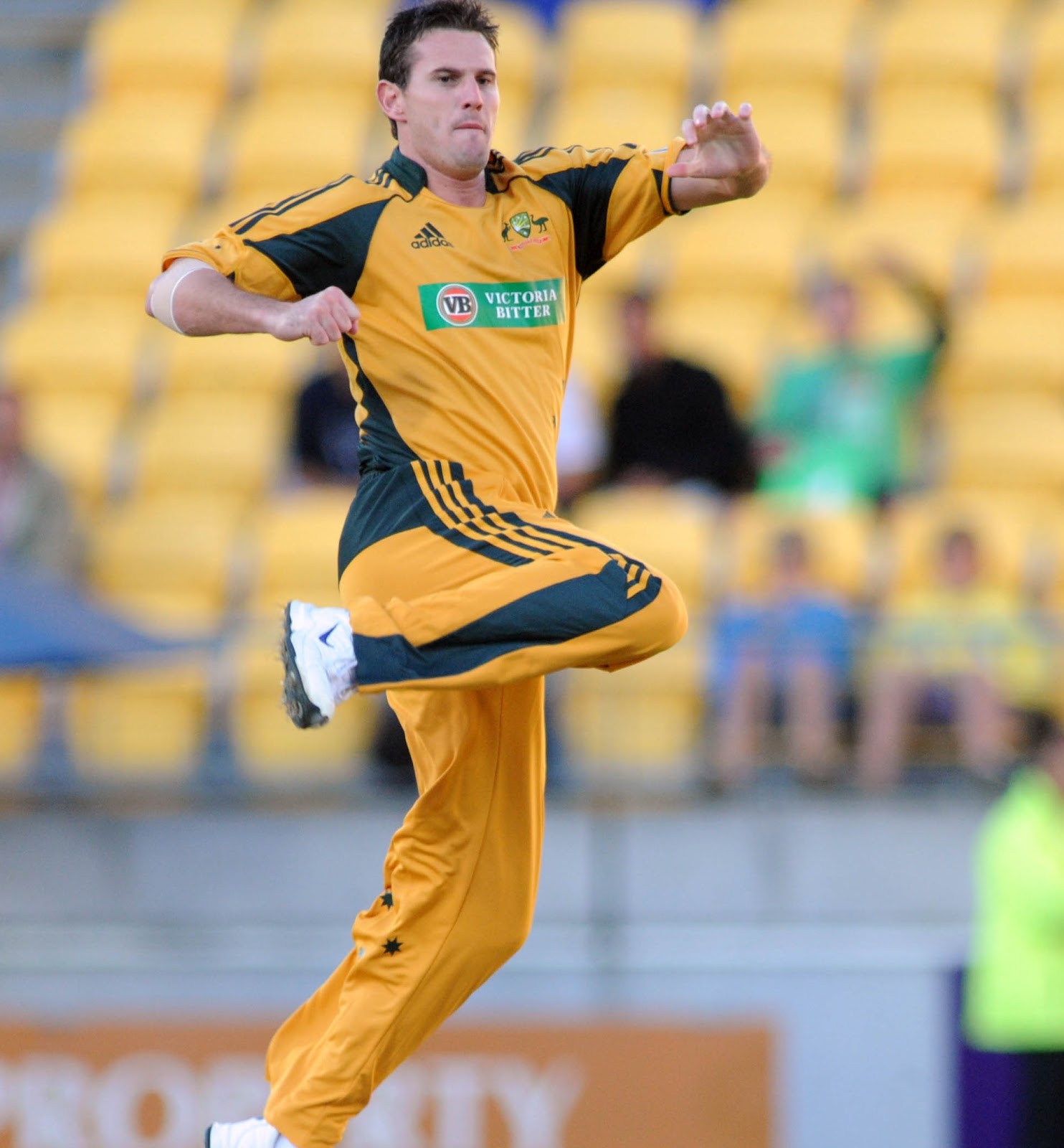 Craze For Sports: Shaun Tait Wallpapers