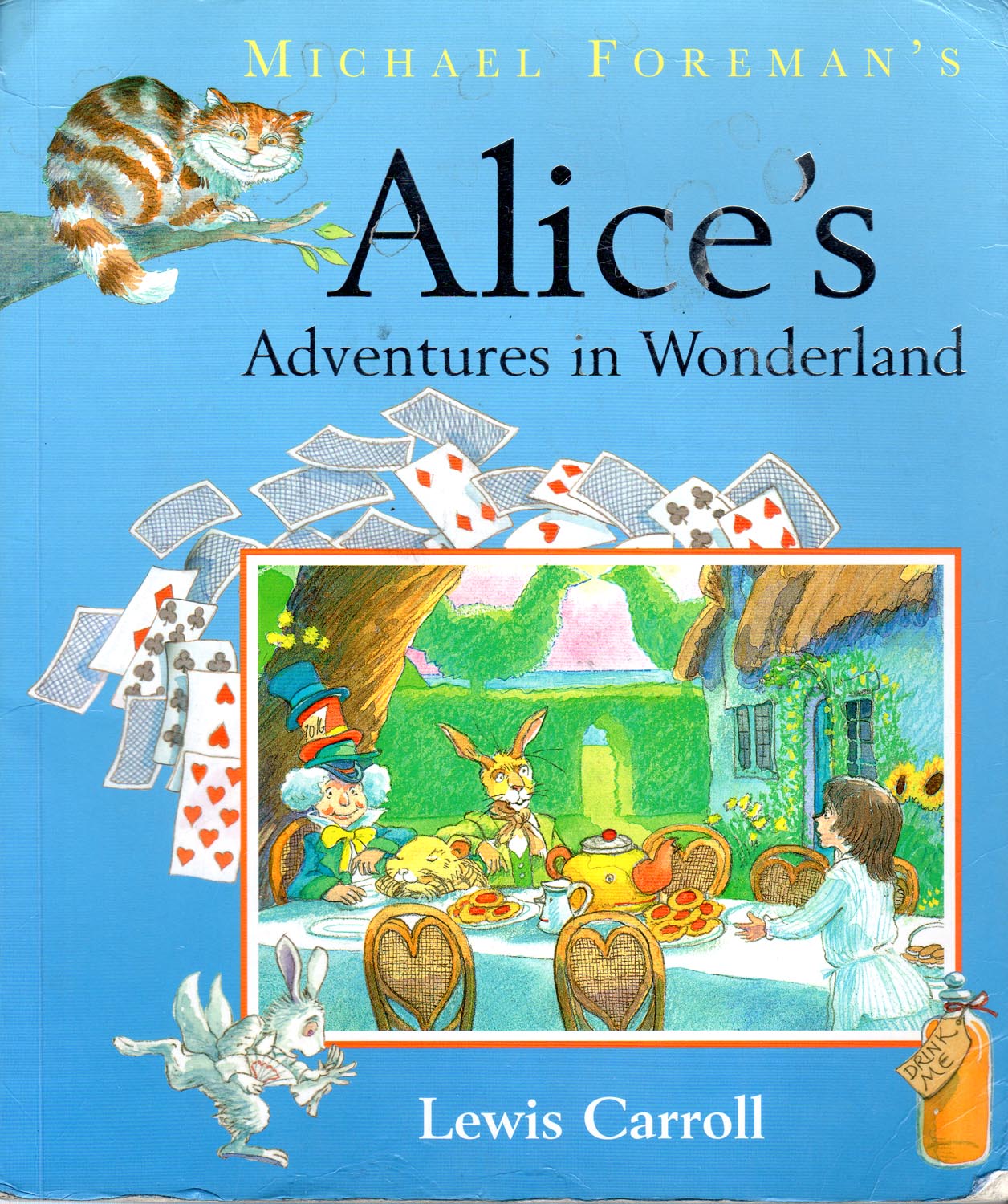 Alice big and small: Pavilion Books Alice in Wonderland