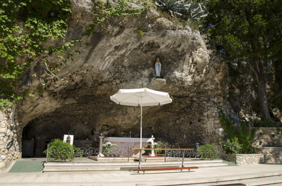 Biuro Pielgrzymkowo-Turystyczne "Halina": SVETIŚTE VEPRIC - Chorwackie ...