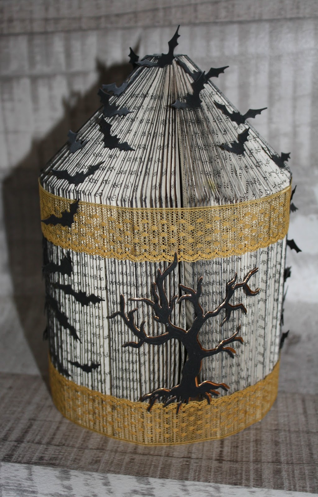 All Things Pretty Craftee: Halloween Bird Cage