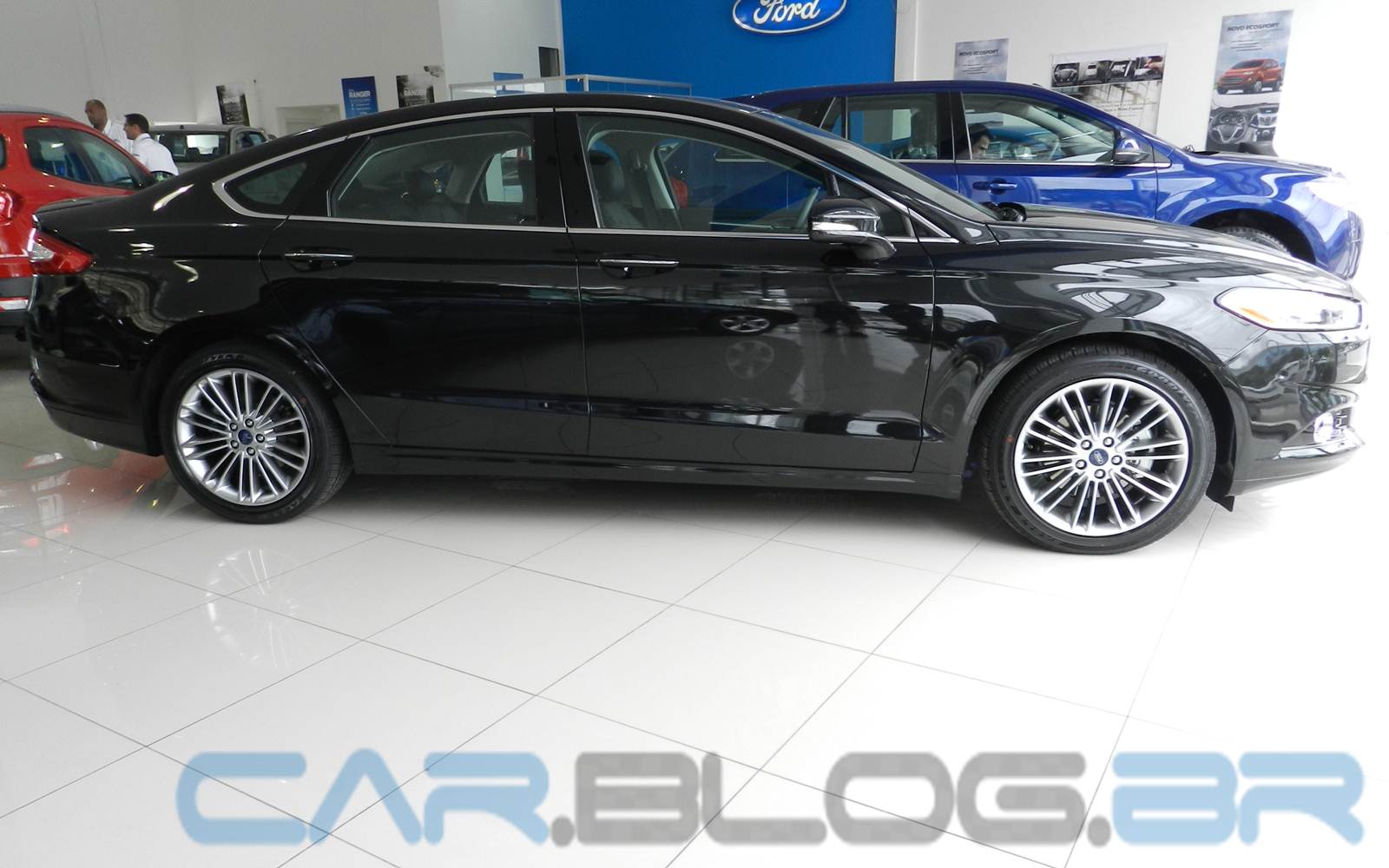 Novo Fusion 2013 chega às concessionárias com preço de R$ 125 mil reais