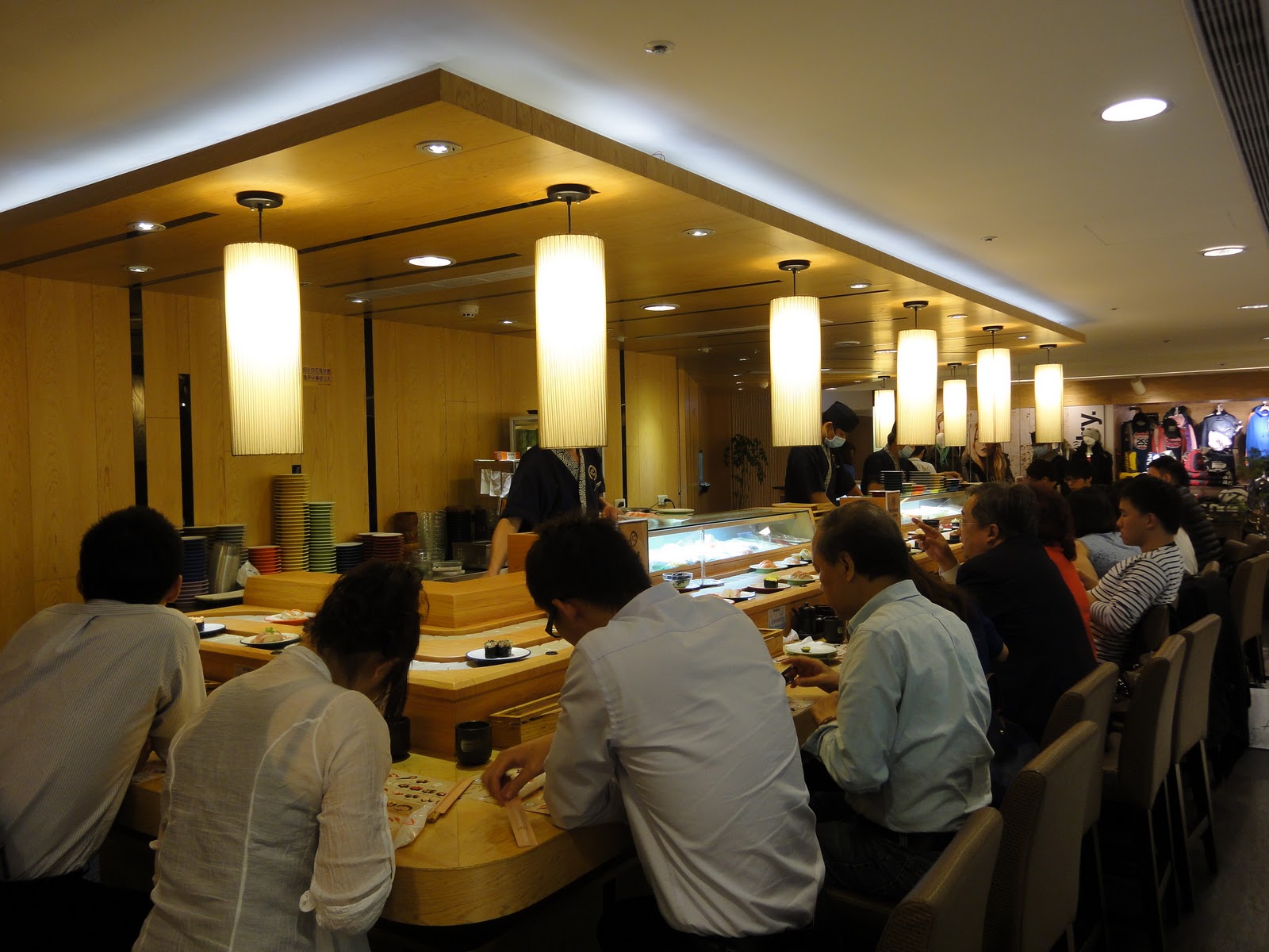 ForMouthsA: An Exploration of The Taiwan Food Scene: Round Sushi 丸壽司