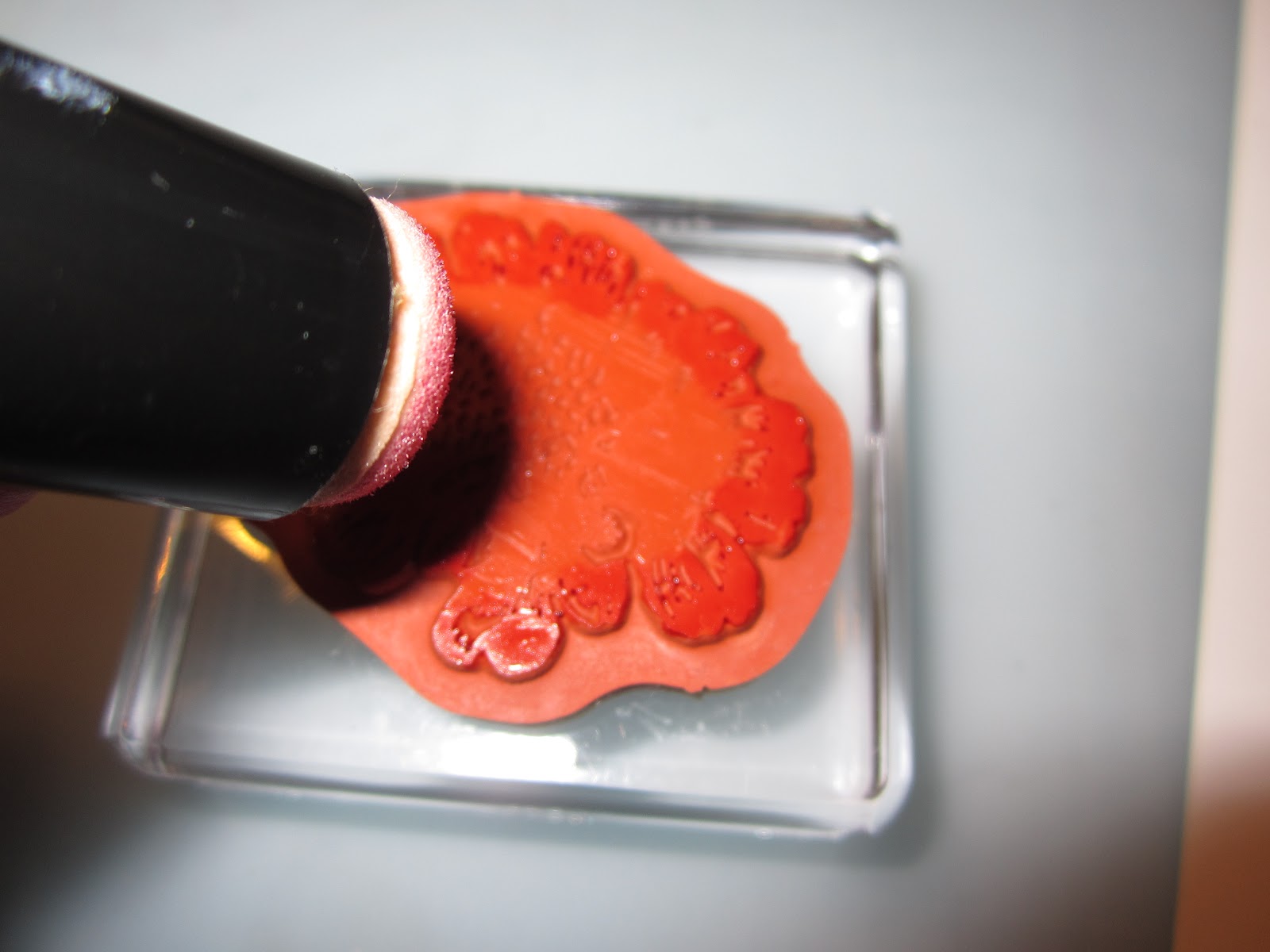 Inking It Up With Cathy: Technique Tuesday - Gradation Technique....