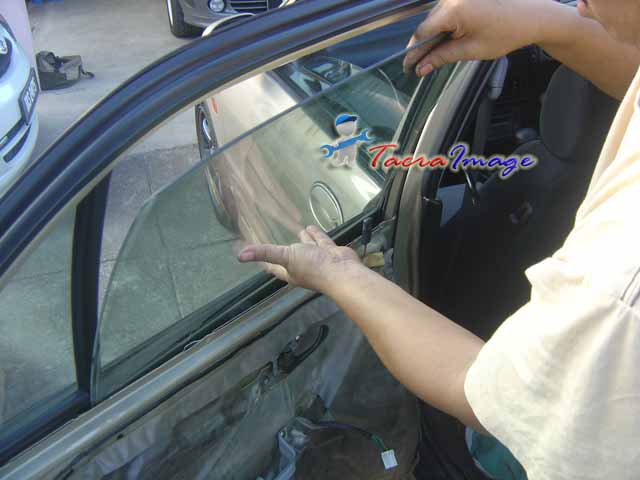 getah cermin tingkap persona - Jasmine Hill