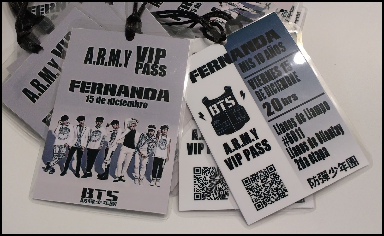 Onaily: MARCO SELFIE E INVITACIONES TIPO PASE VIP DE BTS