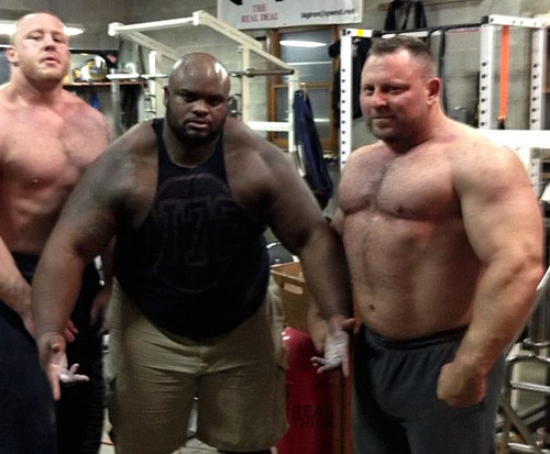 BEEFY MEN: woof factor