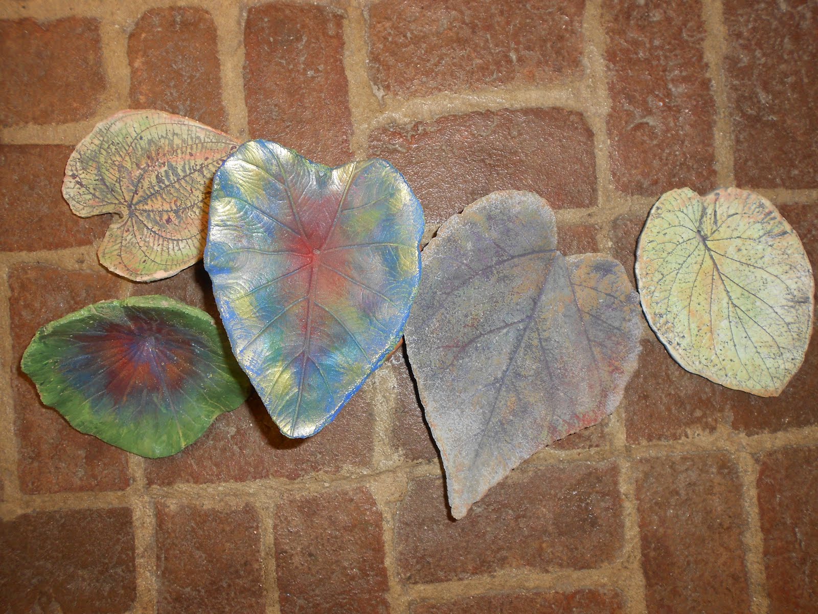 Cypress Gardens - the Gardeners Blog: Hypertufa and Sand-Cast Leaf ...