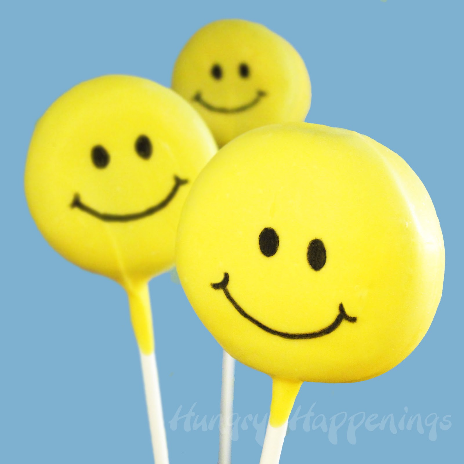 Smiley Face Chocolate Chip Cookies | Hungry Happenings | Bloglovin’