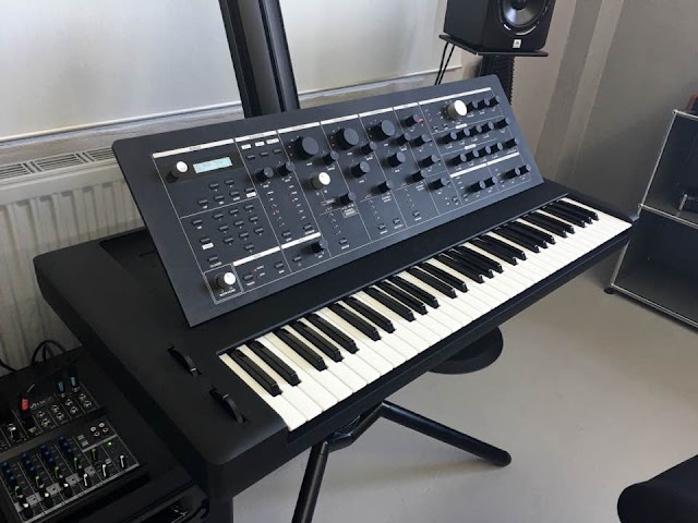 MATRIXSYNTH: Axel Hartmann's 20 Synth Nearing Completion - Set to Ship ...