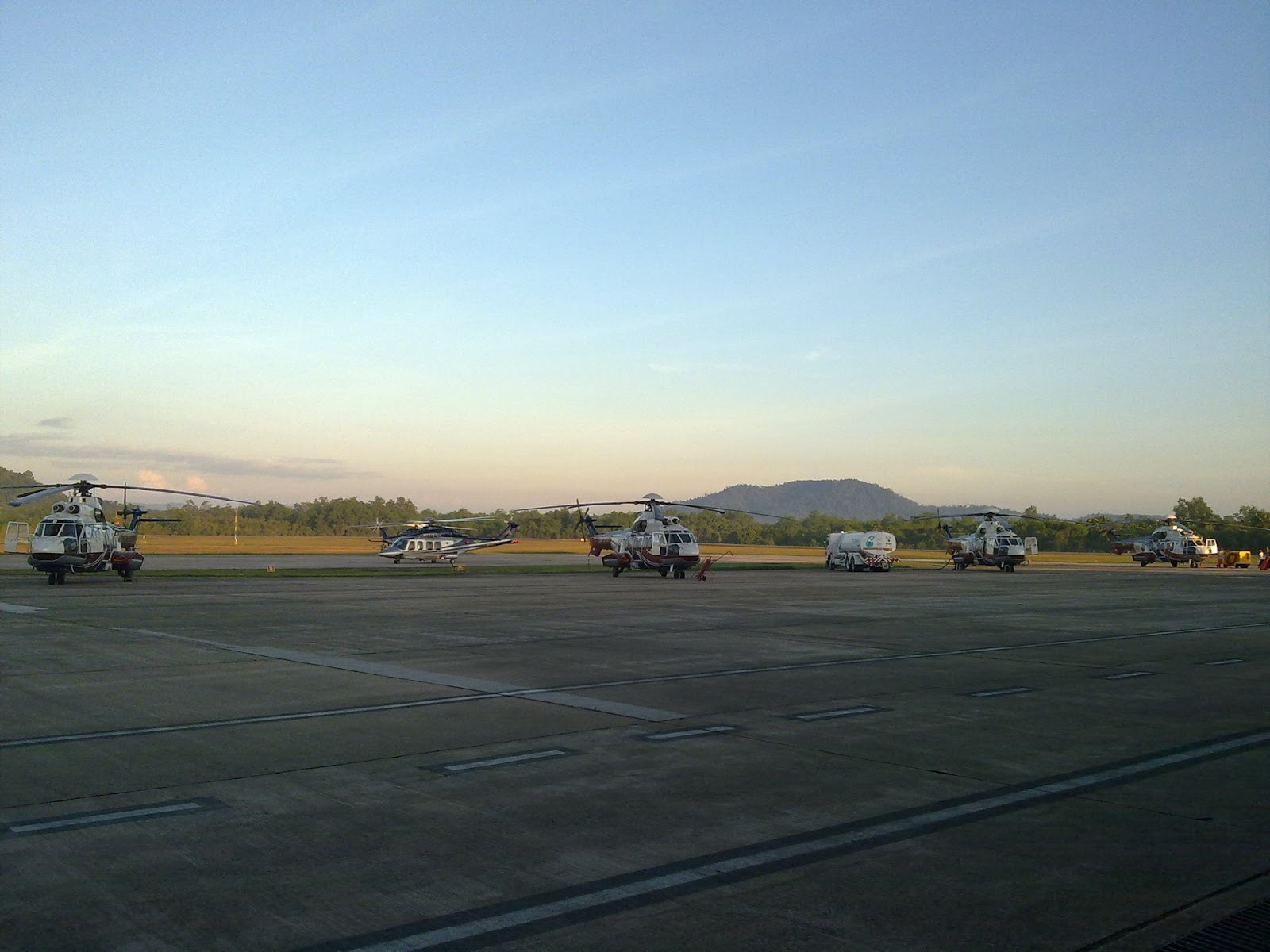 (MHS AVIATION CADET PILOT): MHS AVIATION HELICOPTER MODEL EC225 LP MARK 2.