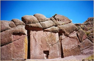 Ab Origine: Os Portais de Amaru Muru e Tiahuanaco