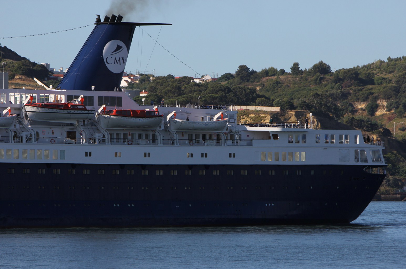 Ships Photo Gallery: OCEAN COUNTESS