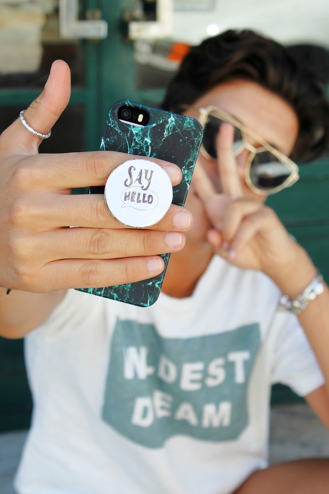 DIY: 2 Easy PopSockets - Pieces Of Me