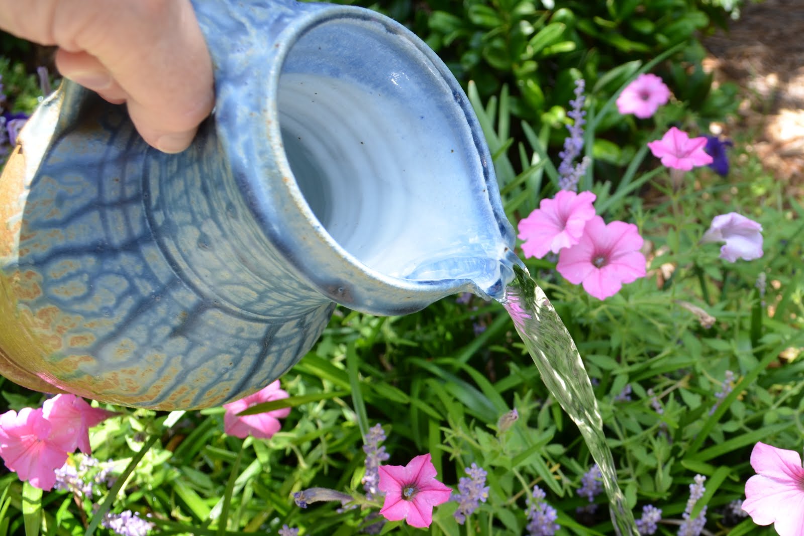 OBSERVATIONS WORKSHOP: OVERFLOWING VESSELS OF CLAY