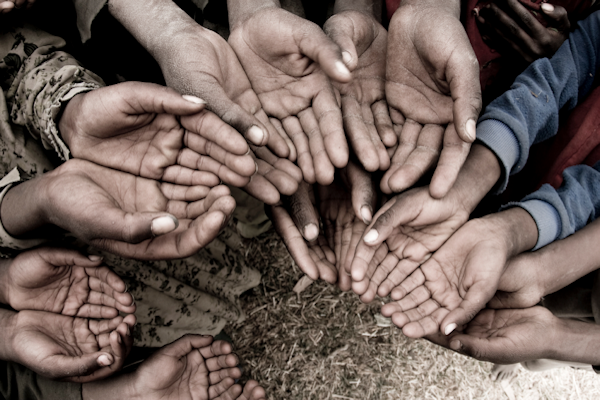 Reflexiones sobre la pobreza: entrevista a Majid Rahnema