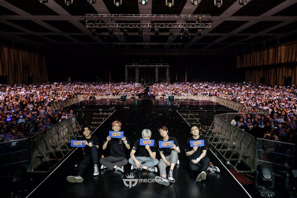 sebuah jurnal: Pengalaman Nonton Day6 1st World Tour Youth di Jakarta