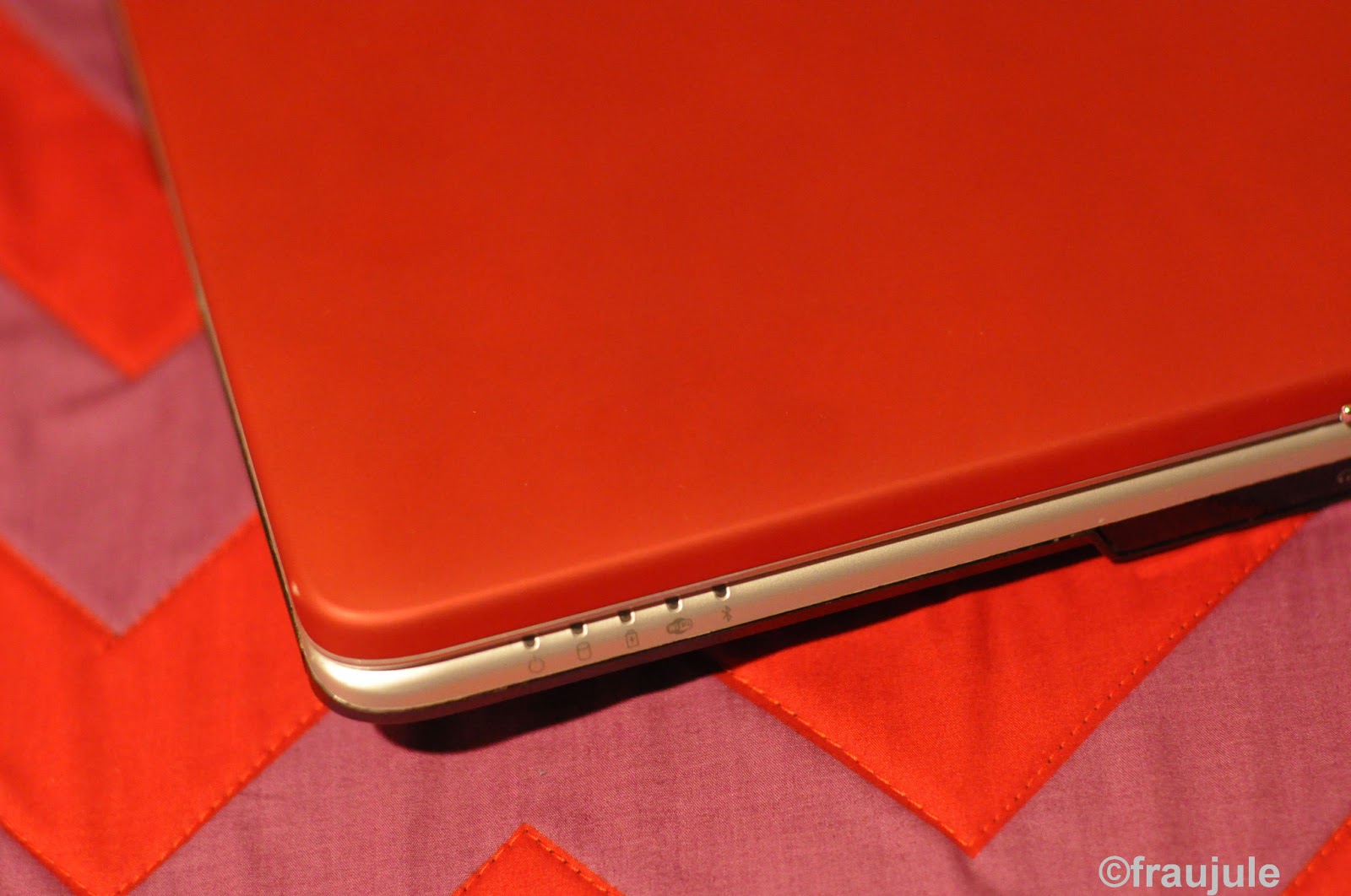 DIY- or die!: Color Me Happy: Firebrick Red