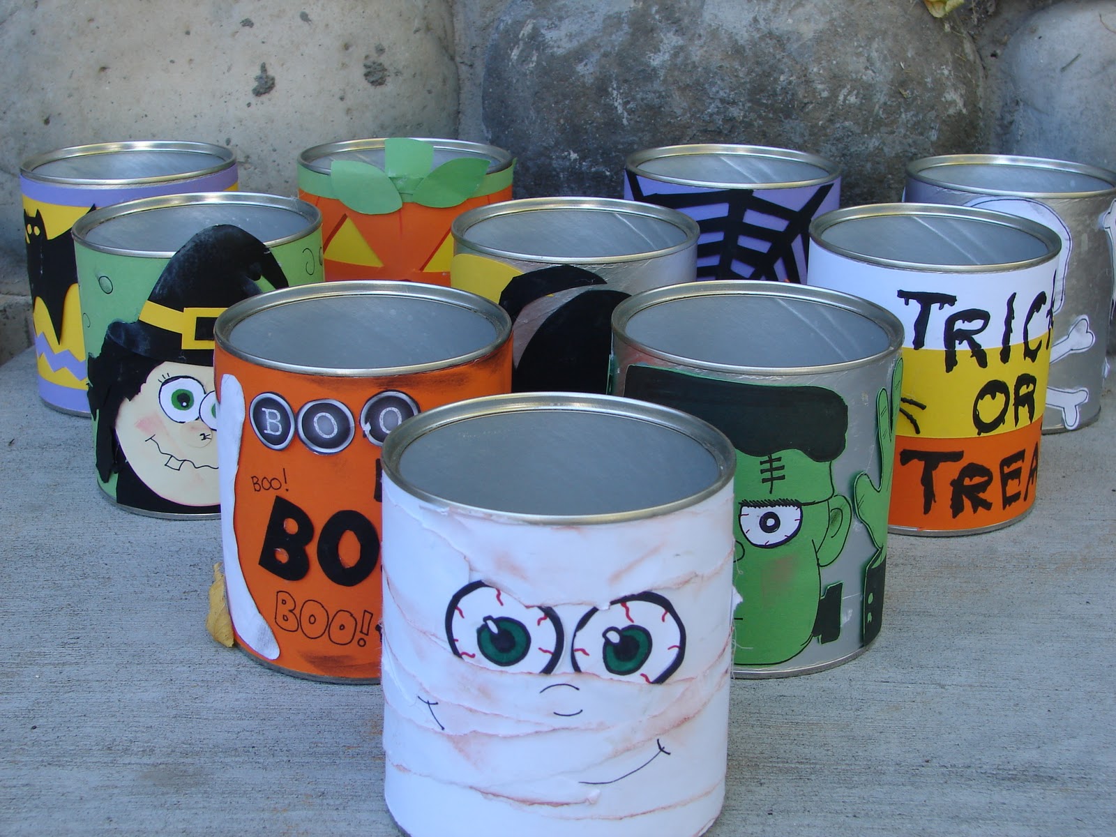 It's Written on the Wall: 35 Fun Halloween Games, Treats and Ideas for ...