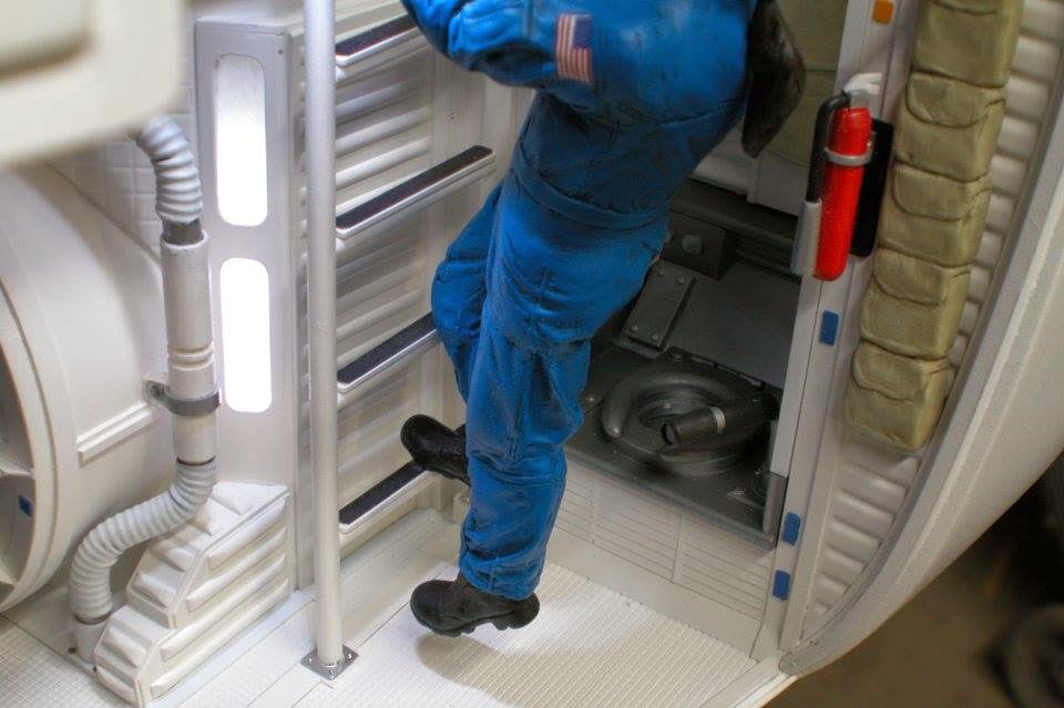 Bruce's Scale Modeling Domain: 1/12th scale space shuttle cockpit cutaway