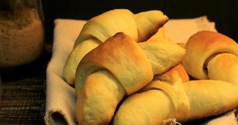 Obsesi Roti 37 - Crescent Roll - Si Roti Bulan Sabit nan Empuk | Just ...