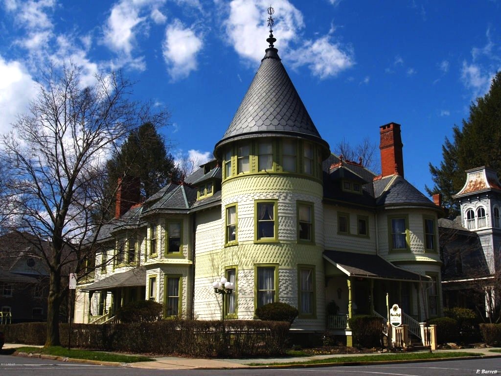 Sweet House Dreams: 1877 Queen Anne Victorian in Lock Haven, Pennsylvania