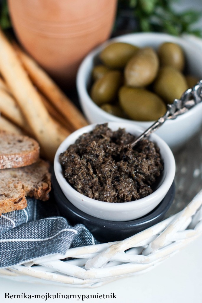 Tapenada czyli pasta z czarnych oliwek | Bernika - mój kulinarny pamiętnik