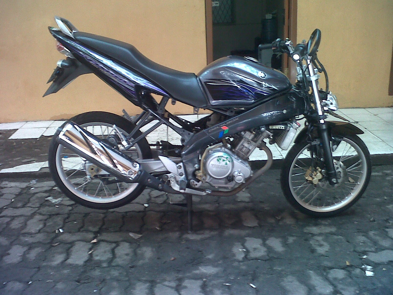 modifikasi vixion velg jari-jari