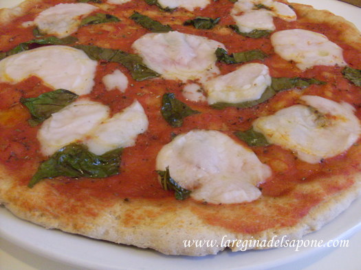 La Regina del Sapone: mozzarella di riso (vegan)