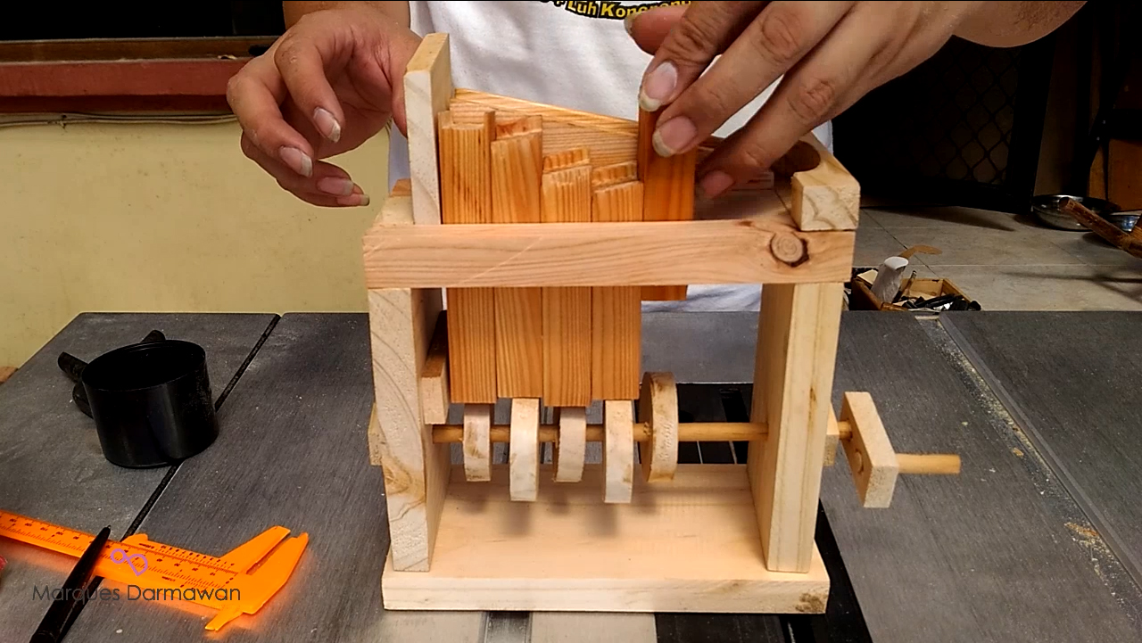 marques.darmawan: DIY AUTOMATA STAIRS MARBLE MACHINE (FREE PATTERN ...