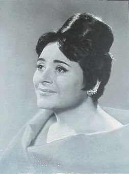 OPERA DIVAS: Victoria de los Ángeles