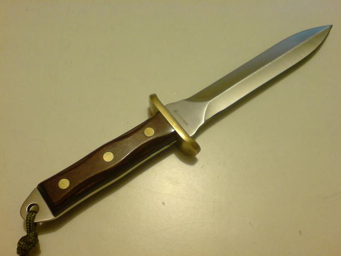 WeaponCollector's Knuckle Duster and Weapon Blog: Boker Magnum Double ...