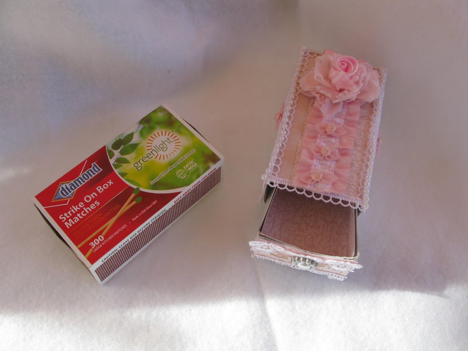 Martica Designs: aLTERED mATCHboX