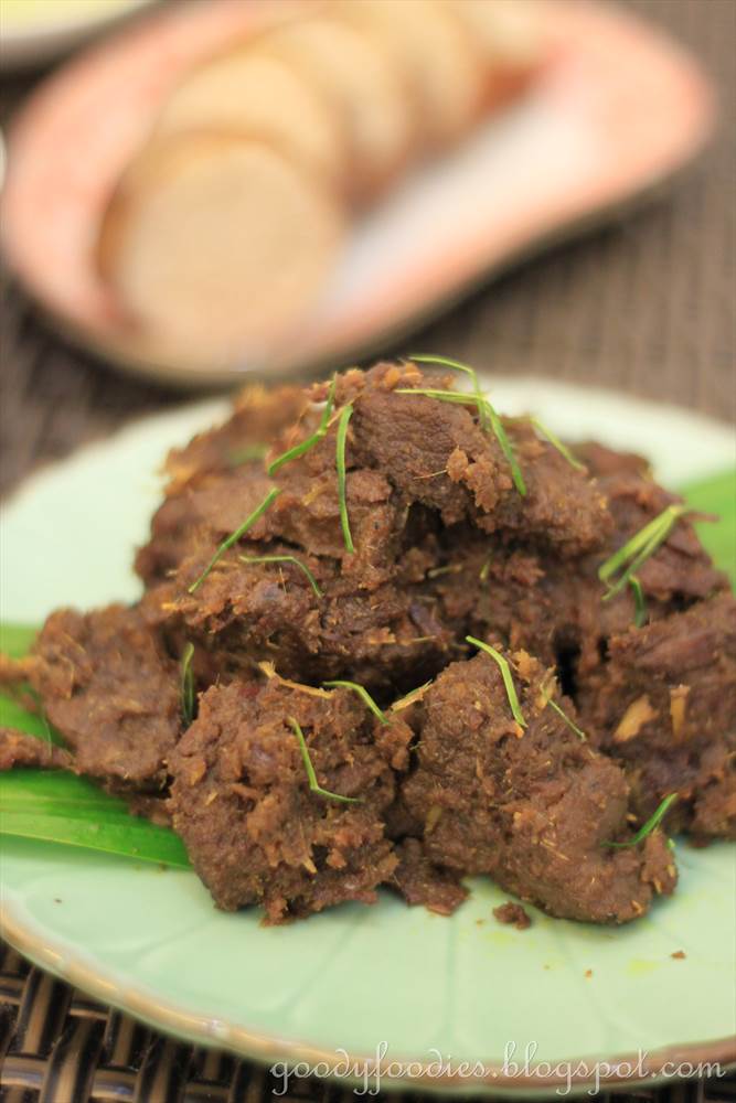GoodyFoodies: Recipe: Rendang Daging Tok Perak + Indian-style stir ...