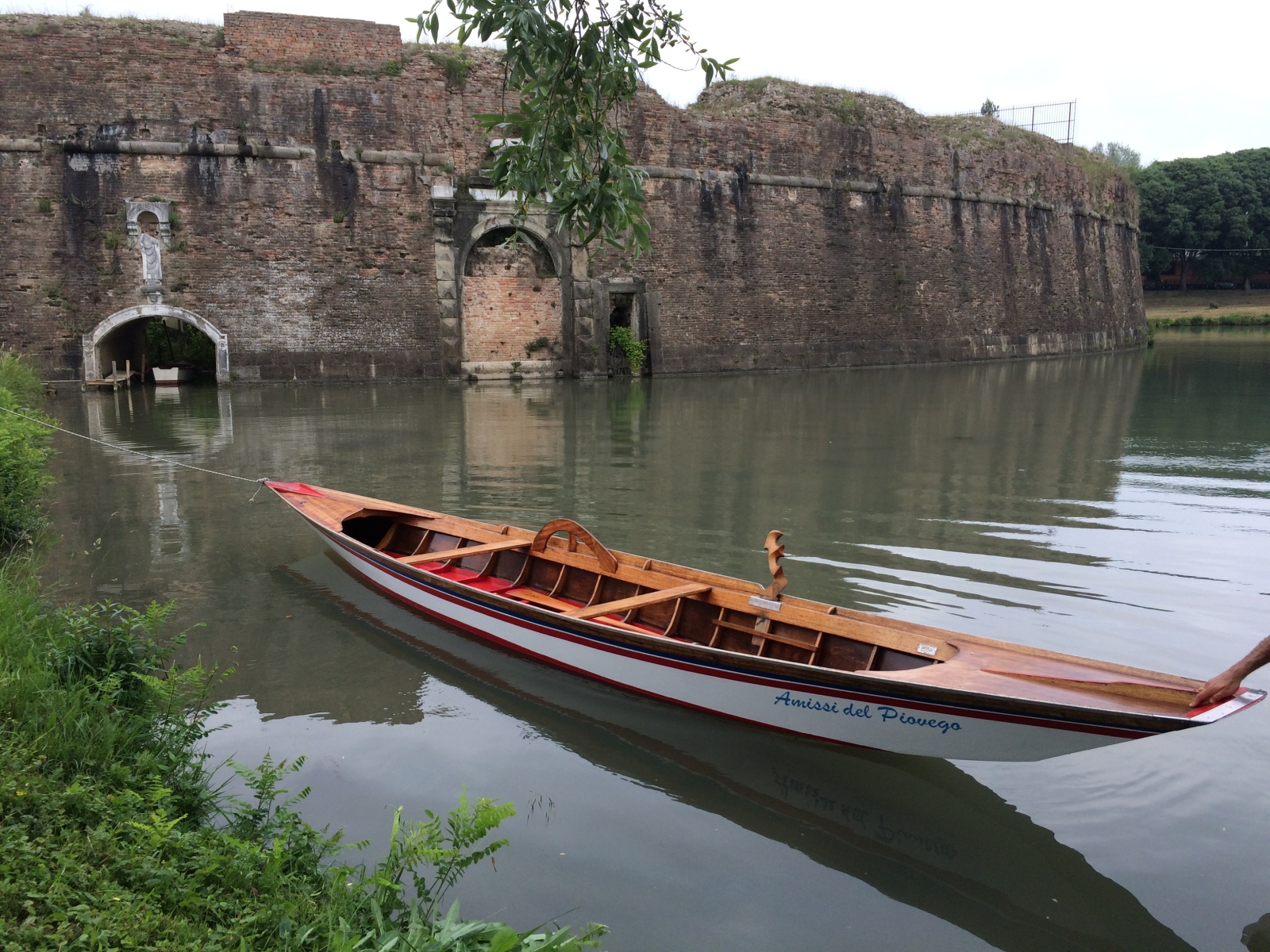 Recovering traditional boats in Padua: June 2016
