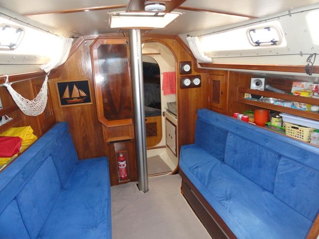 lanchaseveleiros.com: Veleiro Fast 345 - REF. 002