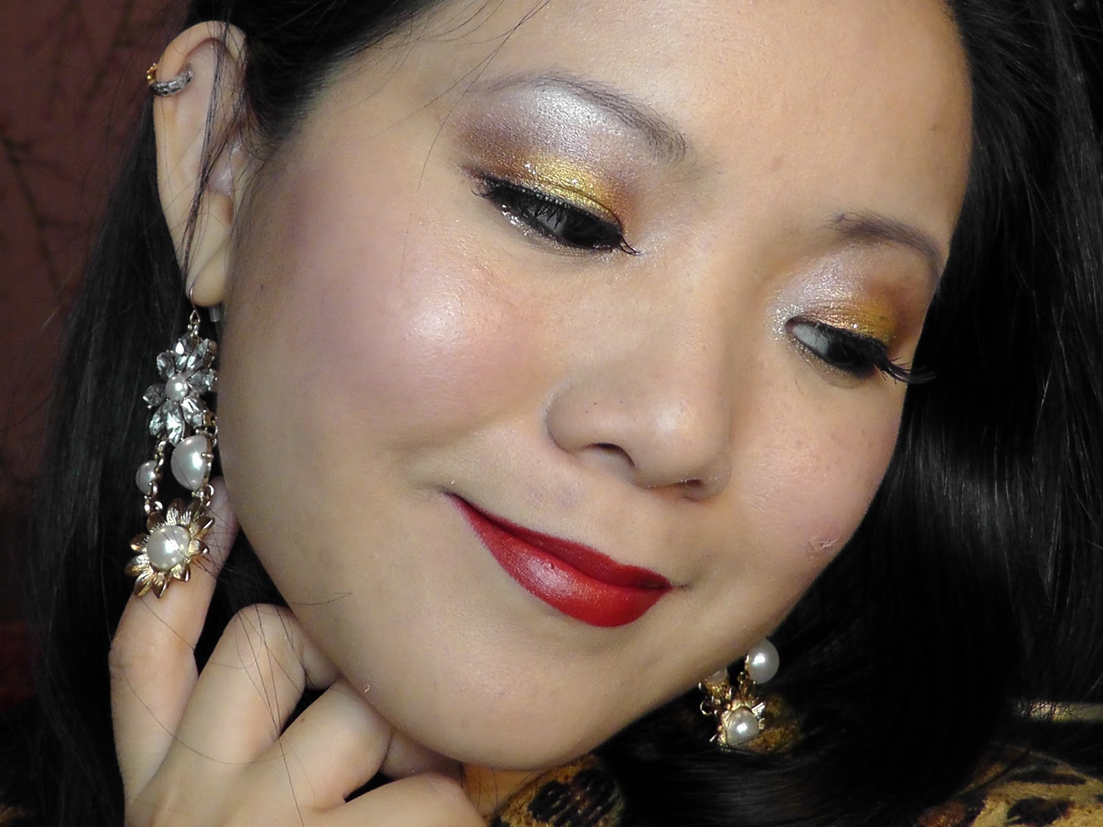 Diva Makeup Queen: Holiday Glam Tutorial